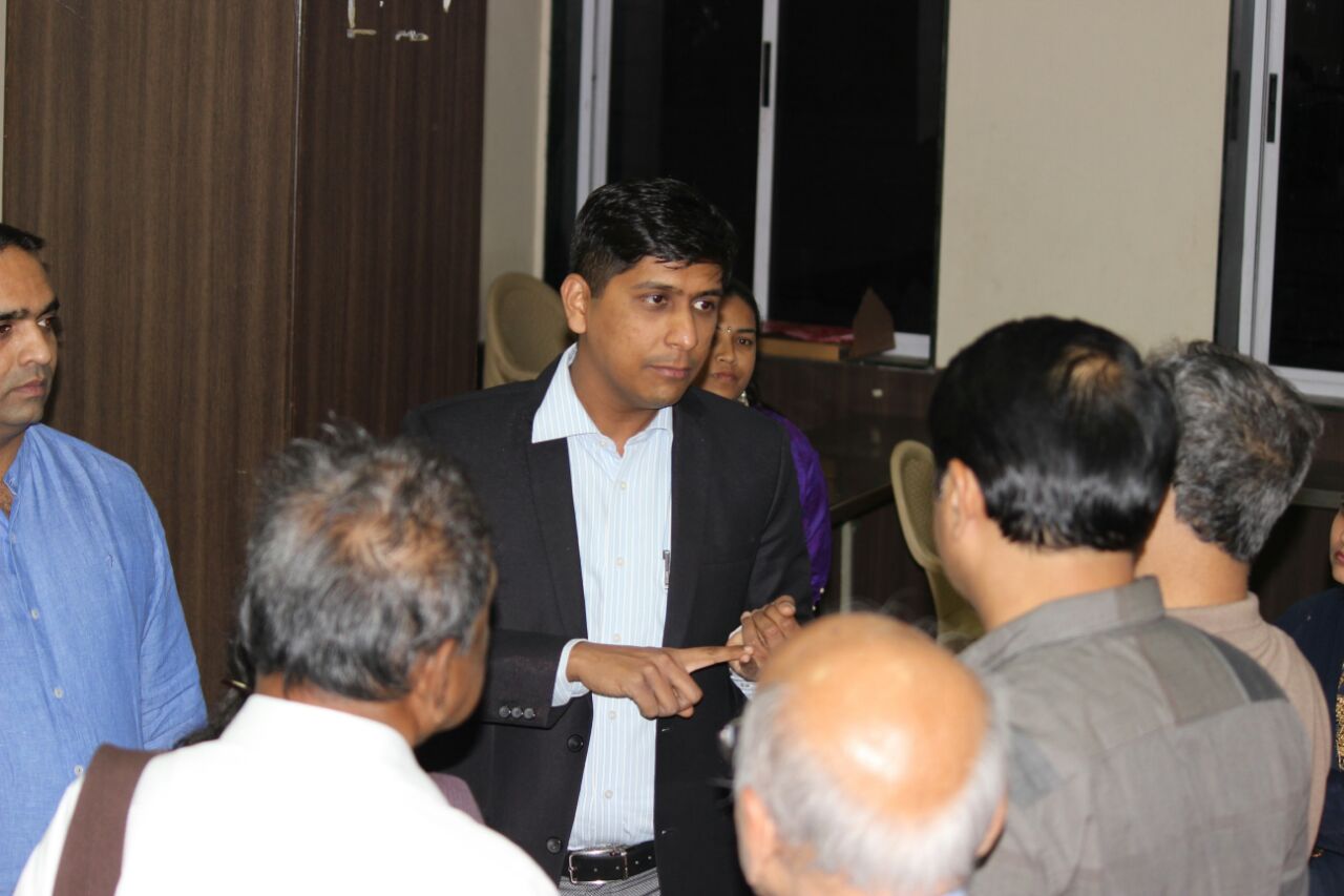 Doctor Tumchya Bhetila | Dr. Ajay Kothari - Spine Surgeon